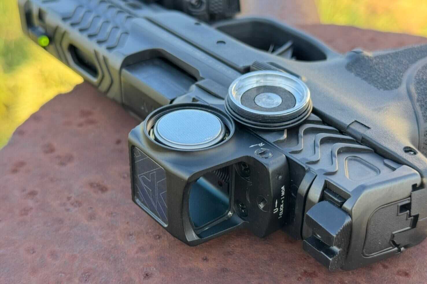 Vortex Defender-CCW Enclosed Solar Micro Red Dot Review